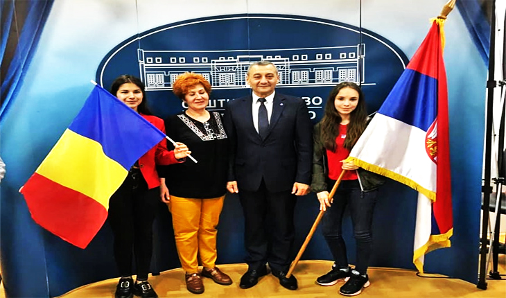 Românii care-și apără identitatea, luați în vizor de către presa din ...